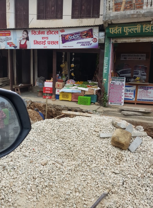 सरकारी निकायकै मिलेमतोमा अबैध रुपमा गिट्टी, बालुवा बिक्री – Parbat News